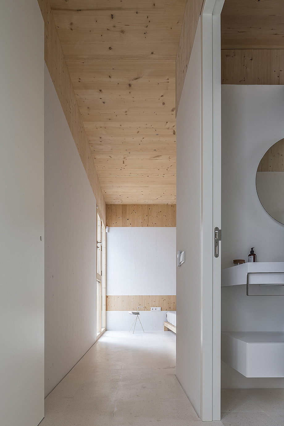 Casa entre antiguos bancales de Marià Castelló Architecture