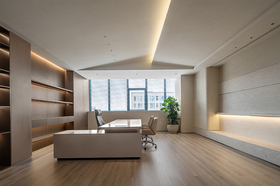Showroom y oficinas de H.DIJIN por LubanEra·Design
